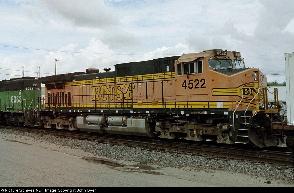 BNSF 4522